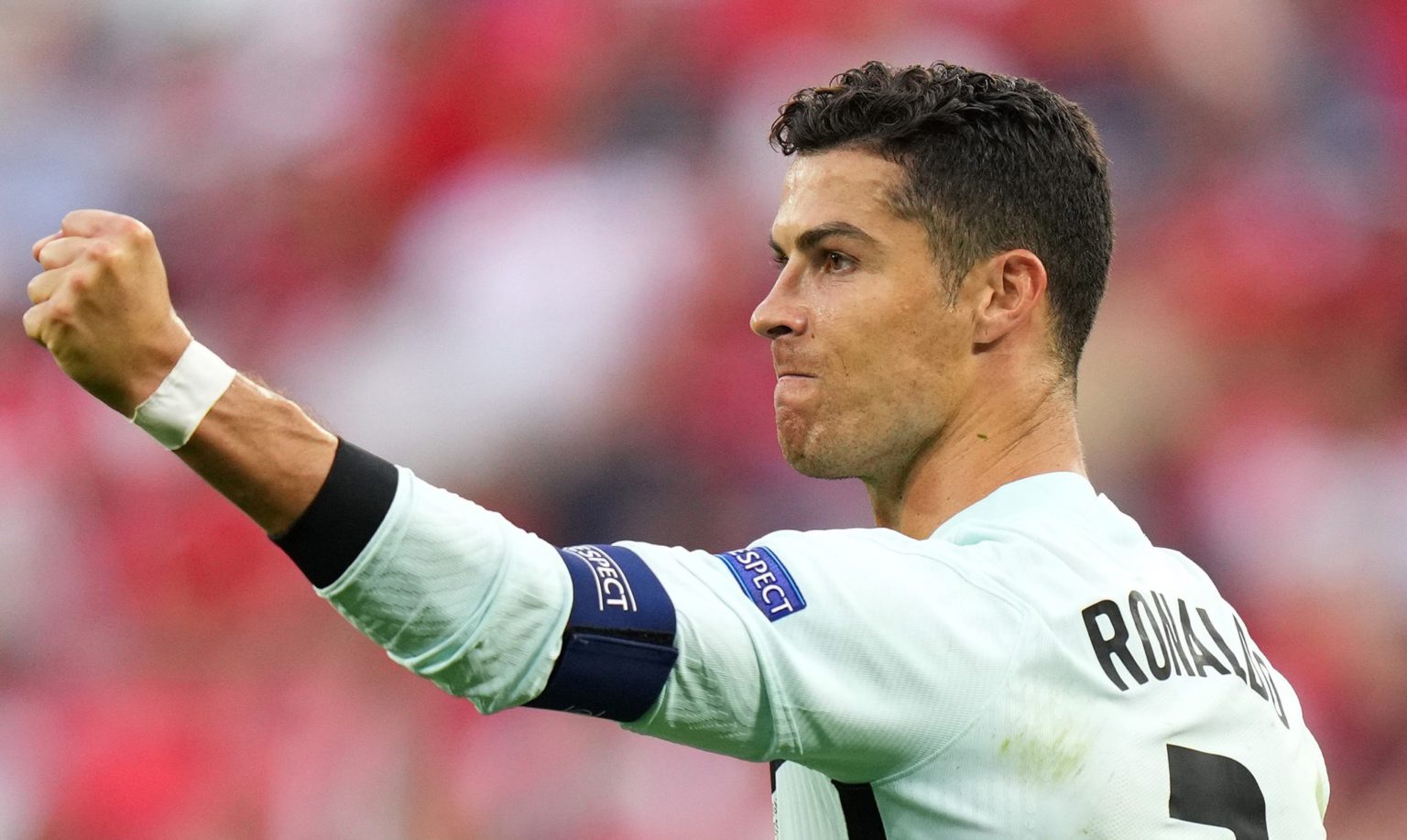 The snub seen around the world: billions wiped off Coca-Cola's market value after Cristiano ...